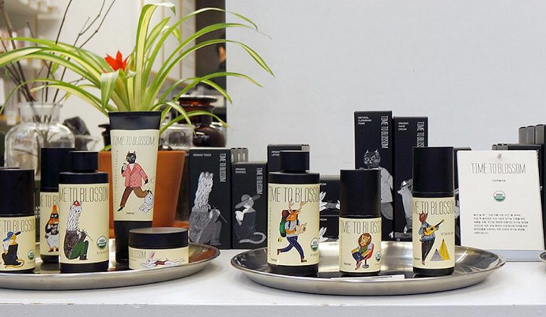 Top 10 Creative Cosmetic Packaging Design Ideas & illustrations 2023 ...